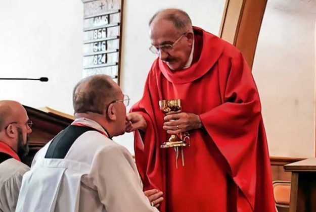 Catechism 101: Is it a Mortal Sin to Receive Communion Without ...